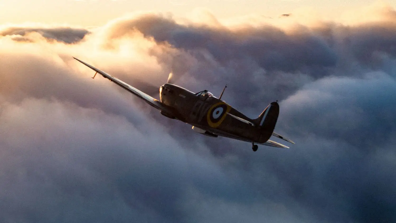 WW2 veteran Spitfire I confirmed for Flywheel | Bicester Motion ...