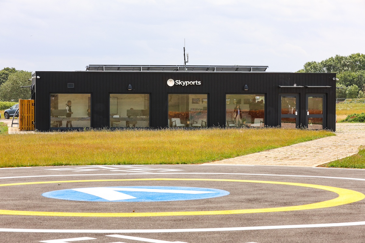 Skyports shares preview of operationally complete vertiport at Bicester ...