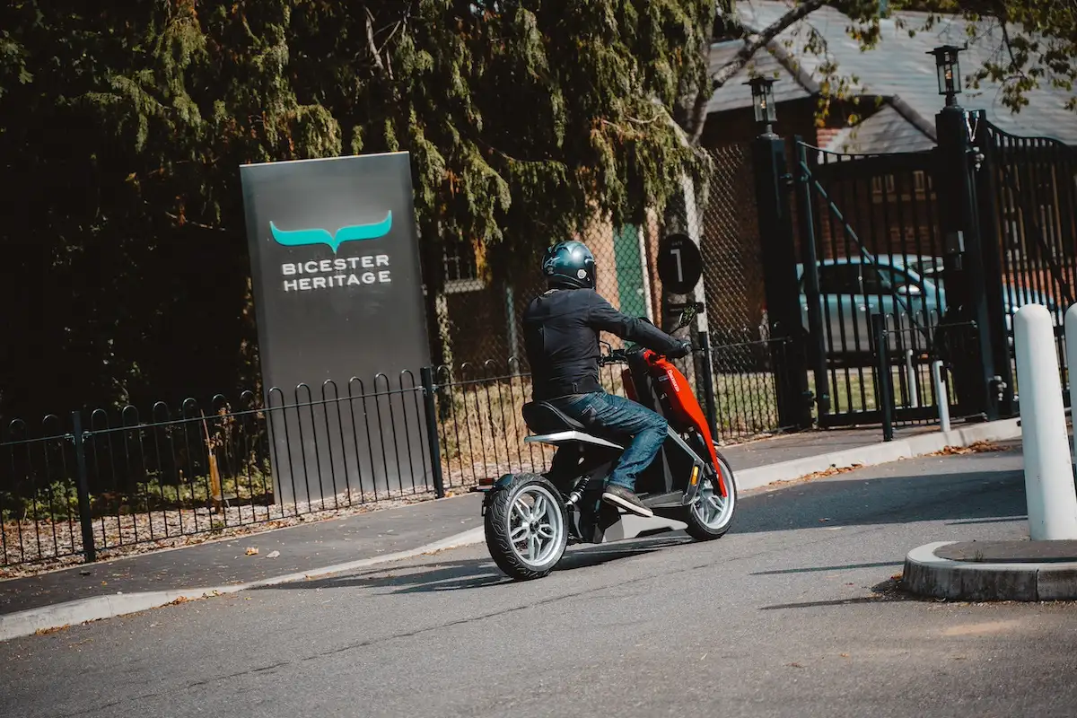 Dynamic debut for i300 | Bicester Motion - Positively Shaping the ...